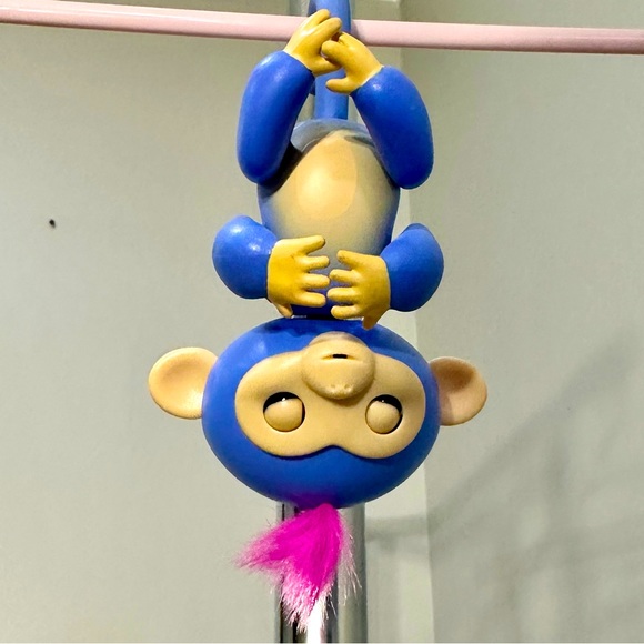 WowWee | Toys | Wowwee Fingerling Interactive Baby Monkey | Poshmark